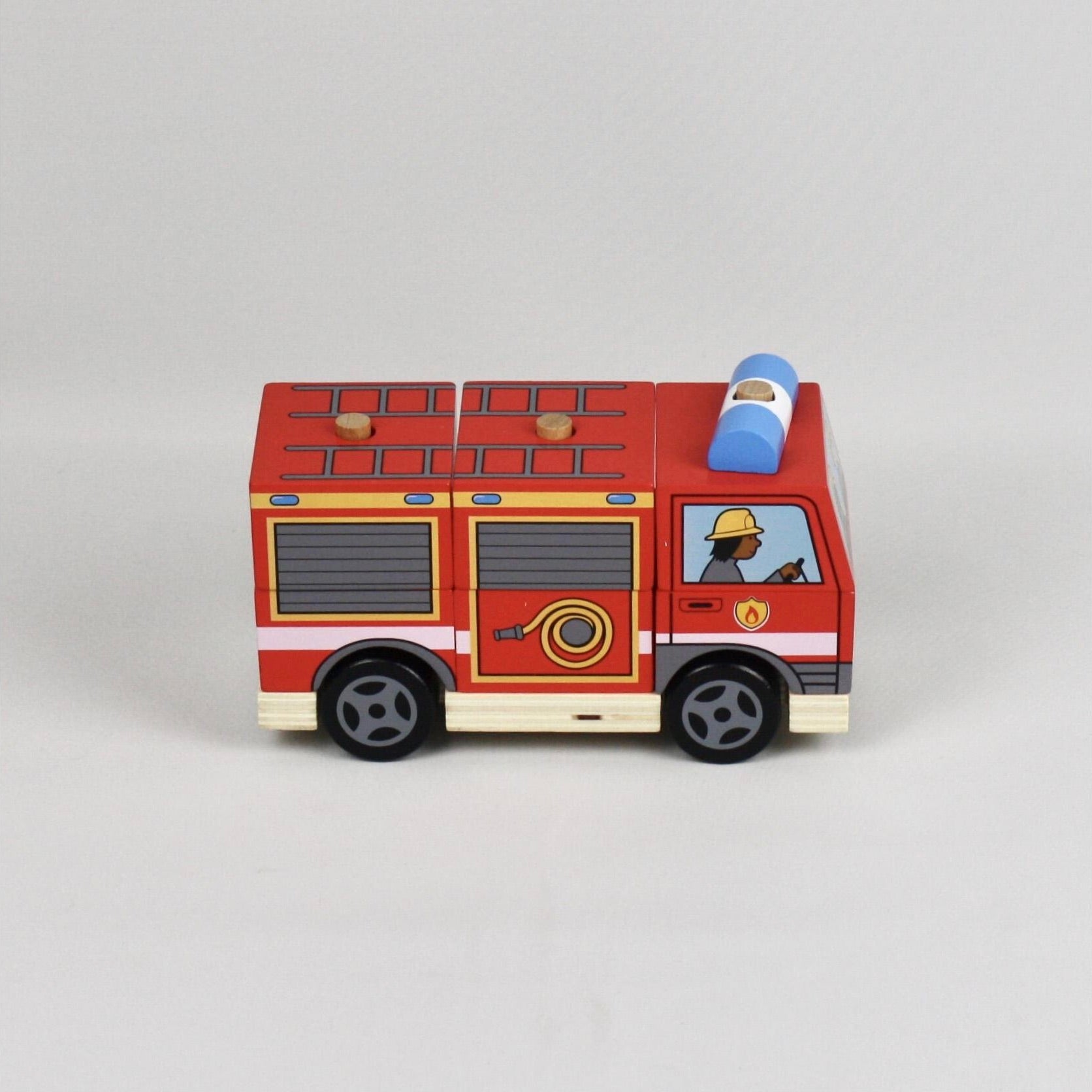 Stacking Fire Engine – Bornehaven